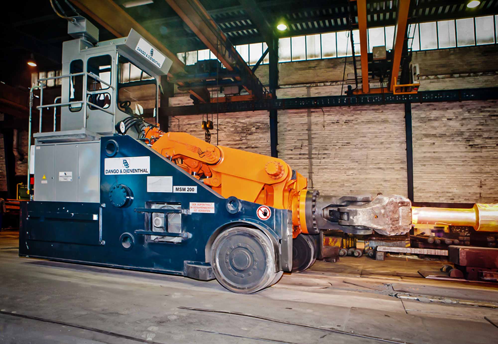 Mobile Forging Manipulators | Dango & Dienenthal